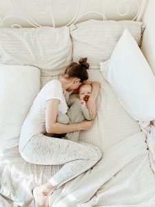 8 Tips for Co-Sleeping Safely and Successfully - Motherhood Sprouting